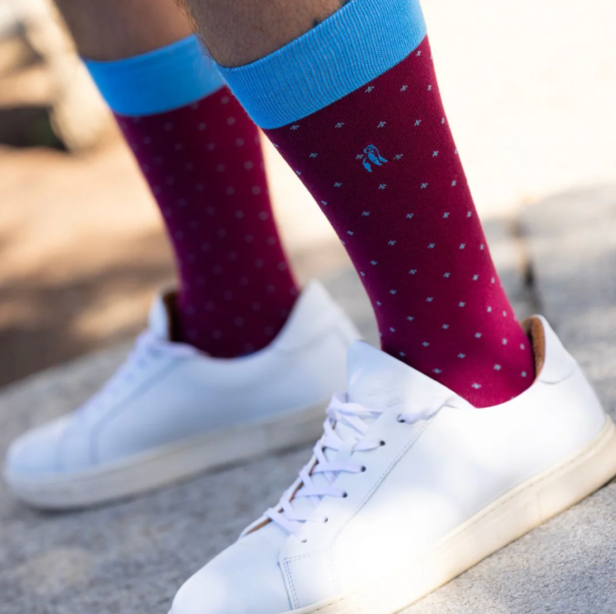 Spotted Burgundy Bamboo Socks – Chukka Belts